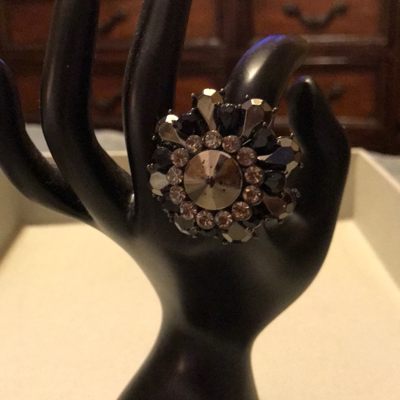 Banana Republic | Jewelry | Banana Republic Black Statement Ring | Poshmark